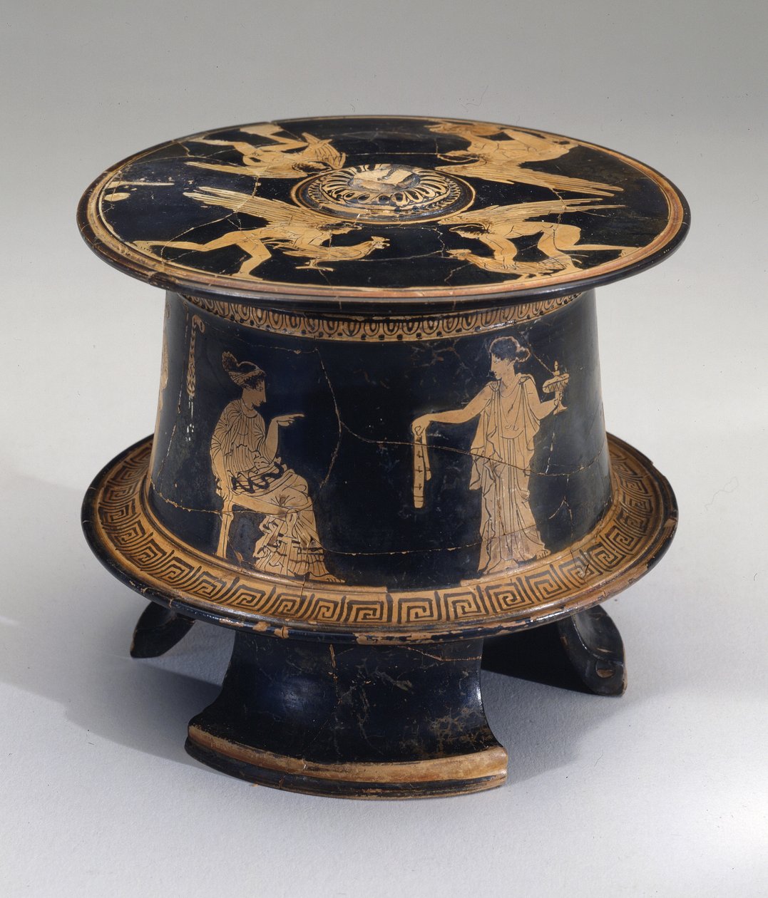Rotfigurige Pyxis, Attisch