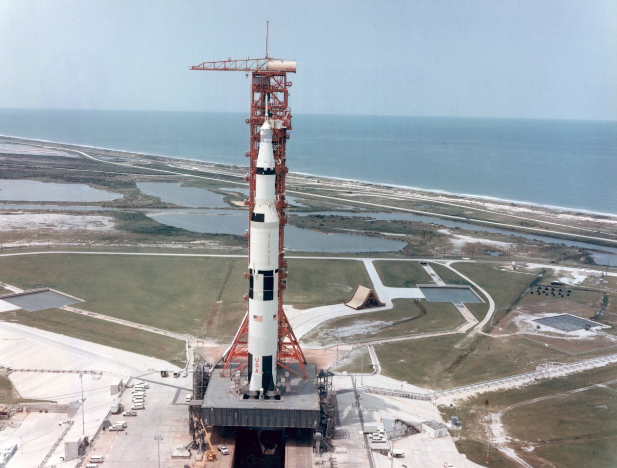 Apollo 15 auf der Startrampe im Kennedy Space Center, Florida, USA, 1971